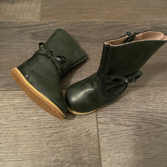 Monkey Feet | Shoes | Monkey Feet Ryder Boots Oiled Hunter Green | Poshmark
